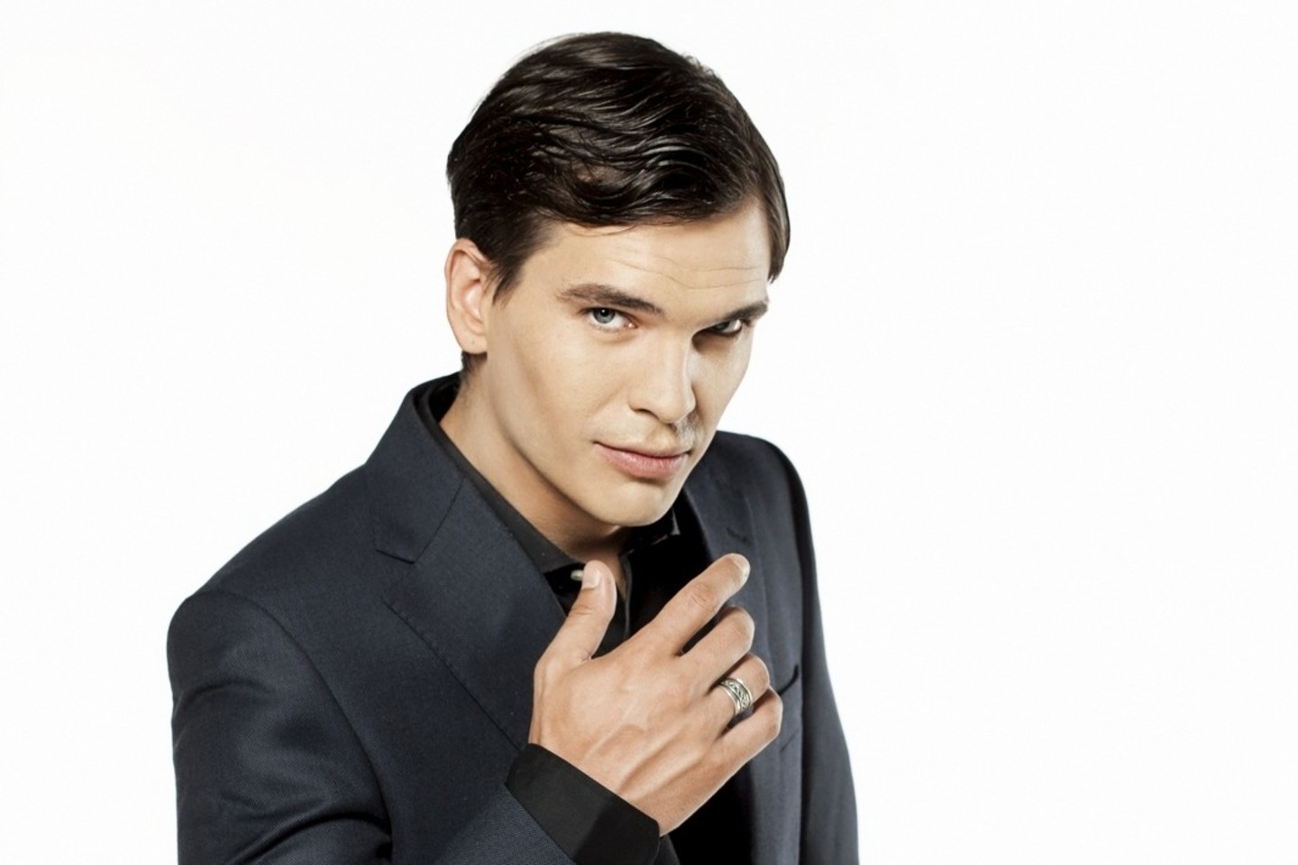 Kunigo naudą aktoriai gaudo su prodiuseriu M.Papinigiu