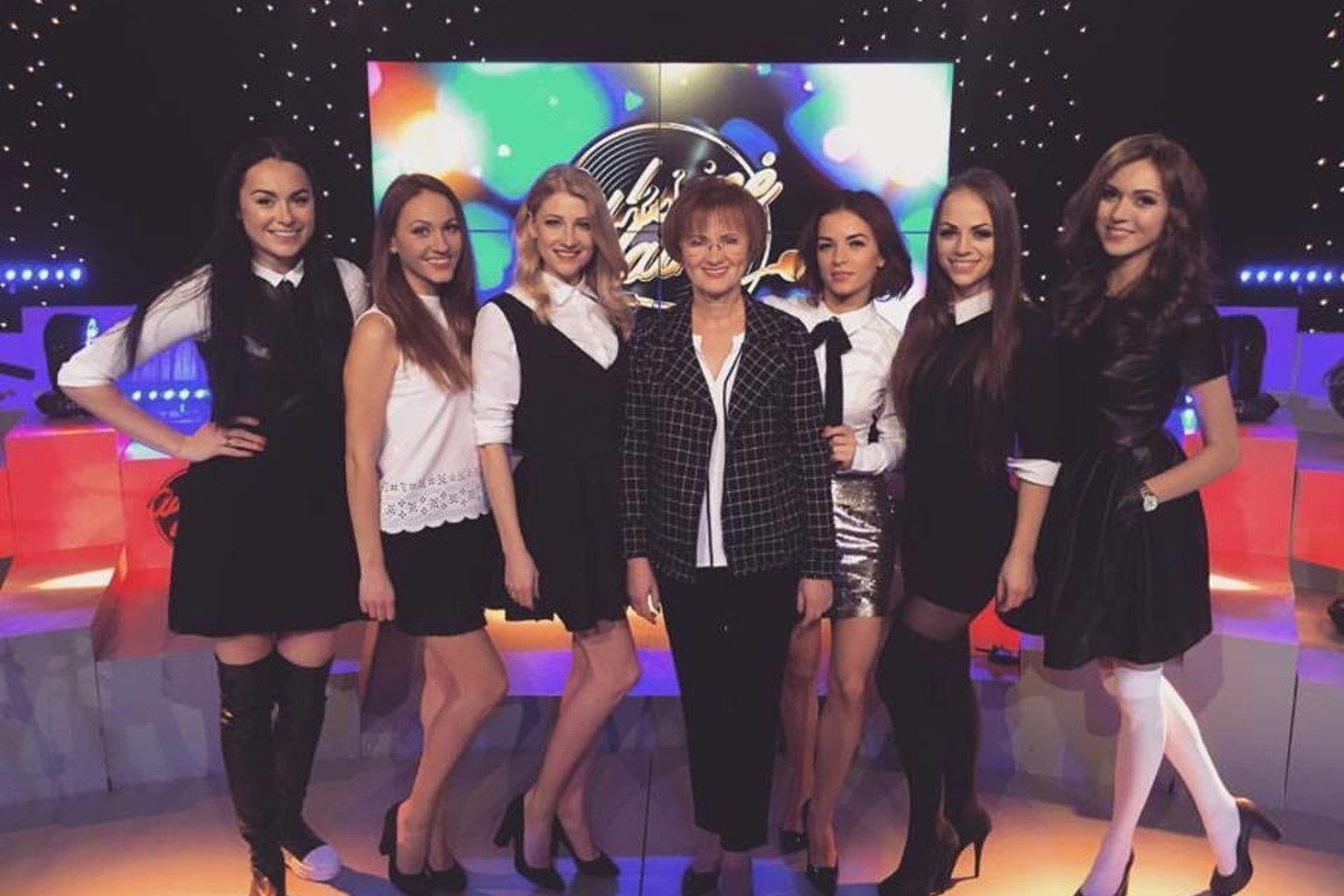 Po dešimties metų legendinės „Mokinukės“ ir vėl susitiko