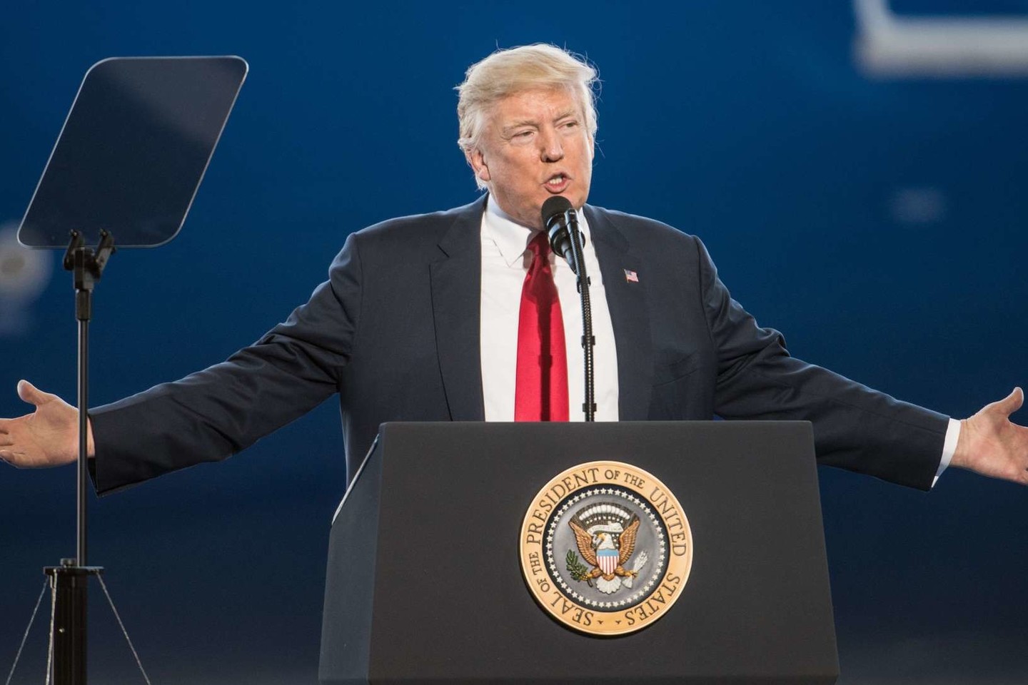 Donaldo Trumpo įsipareigojimai NATO – nesvyruojantys