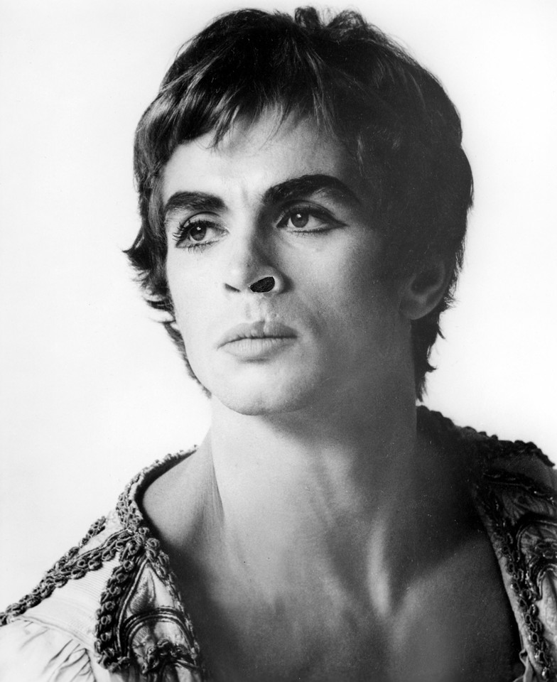 Rudolfas Nurejevas – skandalingiausias baleto šokėjas, dėl kurio dabar ...