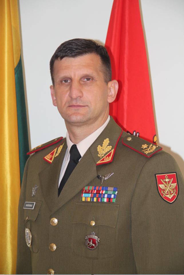 Gynybos štabo viršininku taps G. Zenkevičius, Sausumos pajėgų vadu – R ...