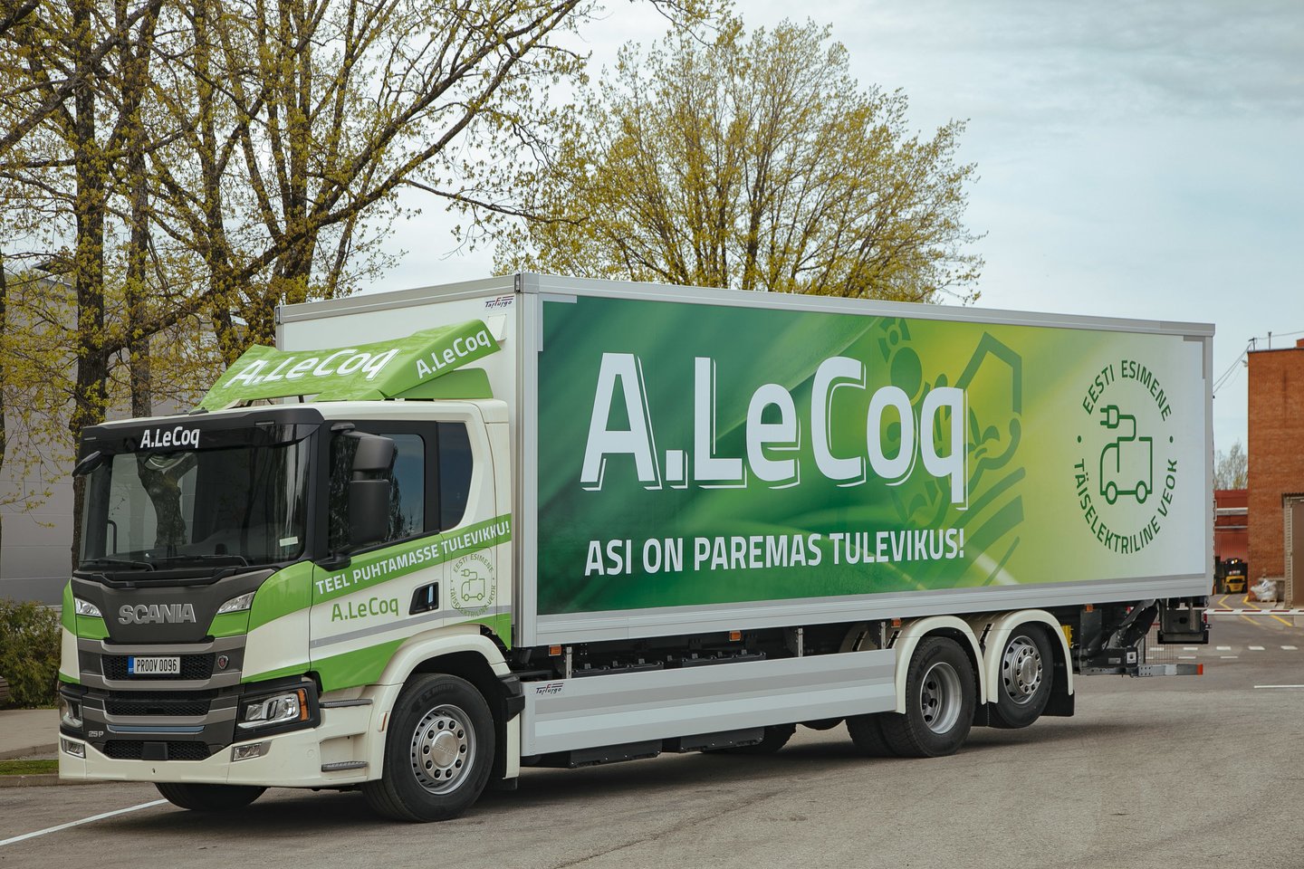 A. Le Coq and Scania present the first electric lorry in the Baltics