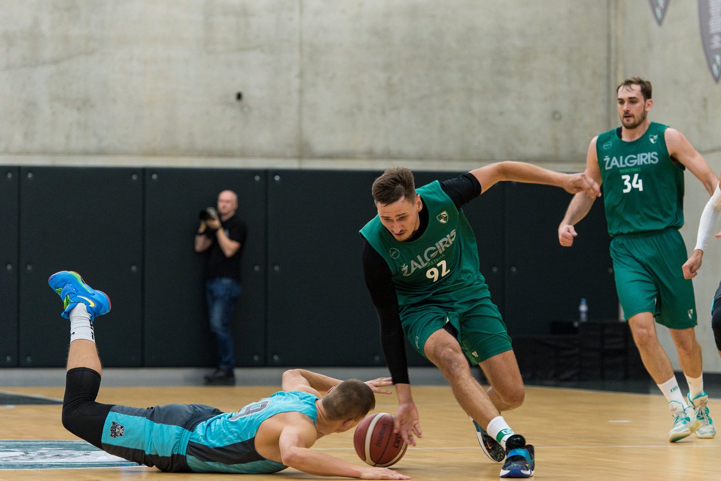 „Žalgiris“ parodė „Wolves“ krepšininkams, kas jų laukia LKL čempionate