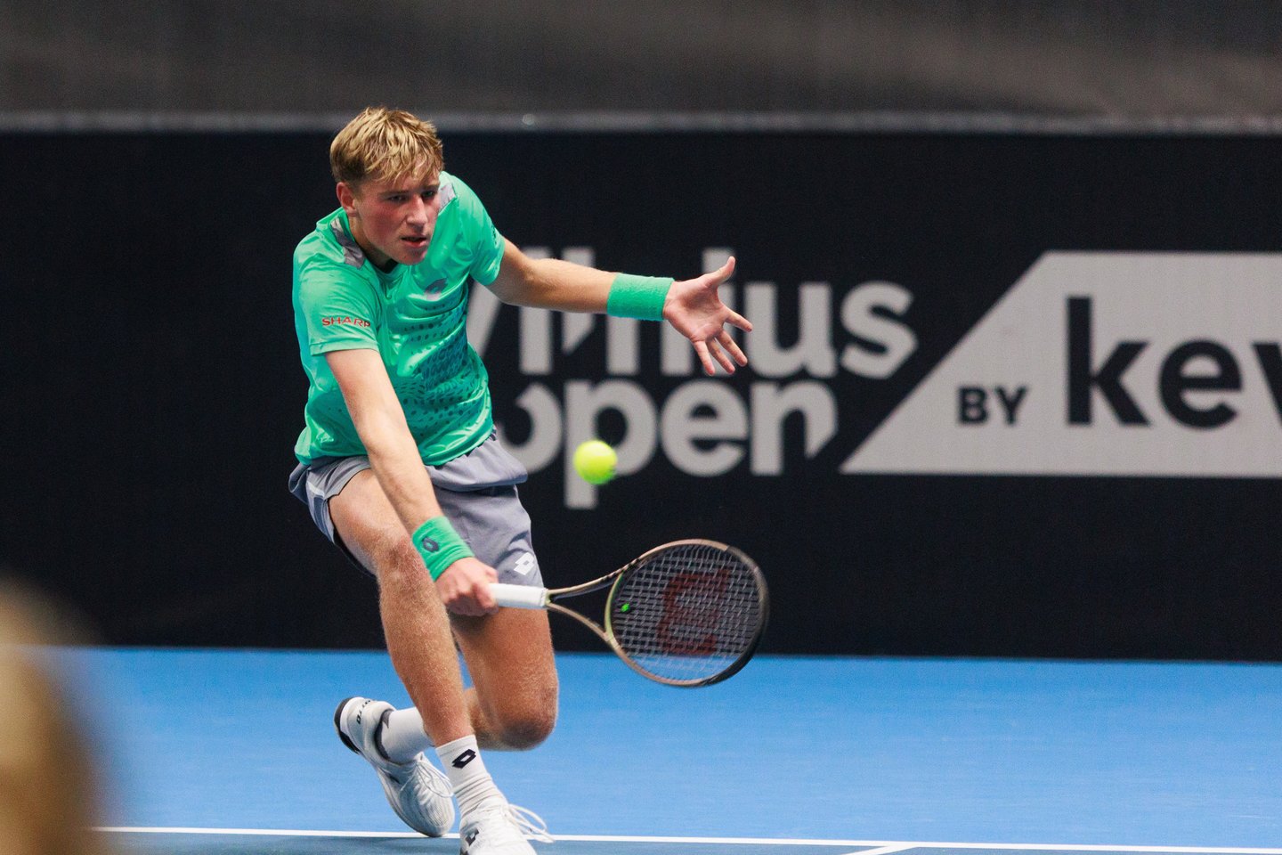 Edas Butvilas savų sirgalių akivaizdoje iškovojo pirmąją pergalę ...