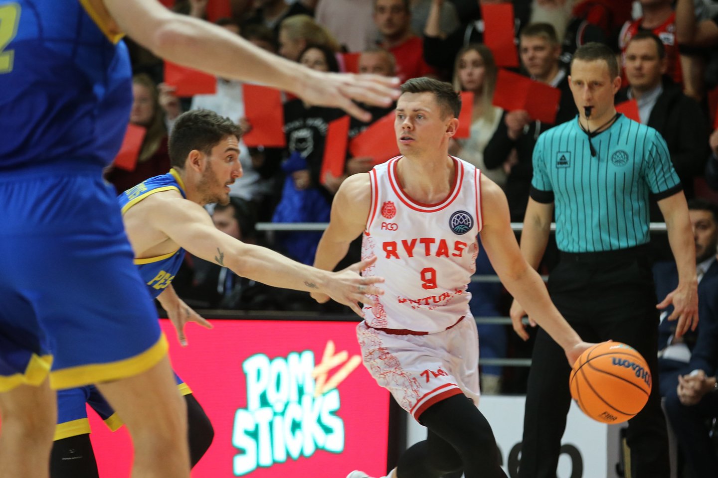 Raudonas uraganas Vilniuje: V. Spanoulio kariauną nušlavęs „Rytas ...