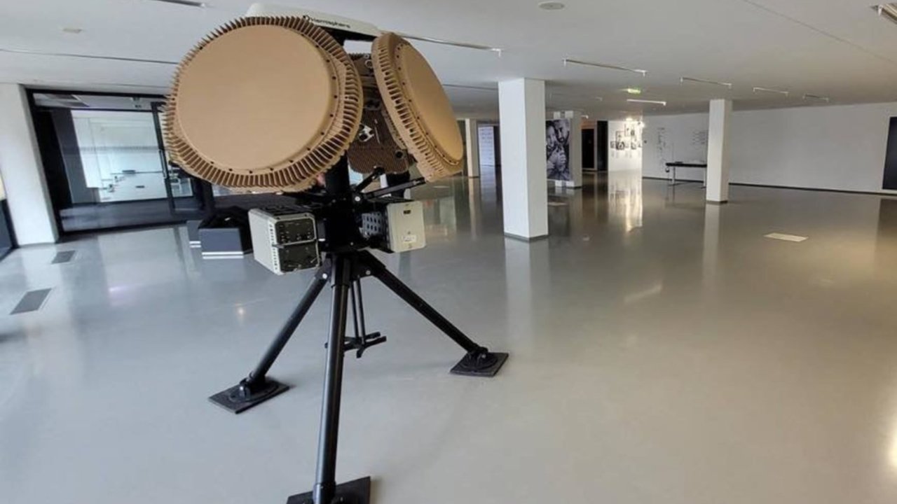 Vilniuje jau galima apžiūrėti pirmąjį Ukrainai skirtą radarą