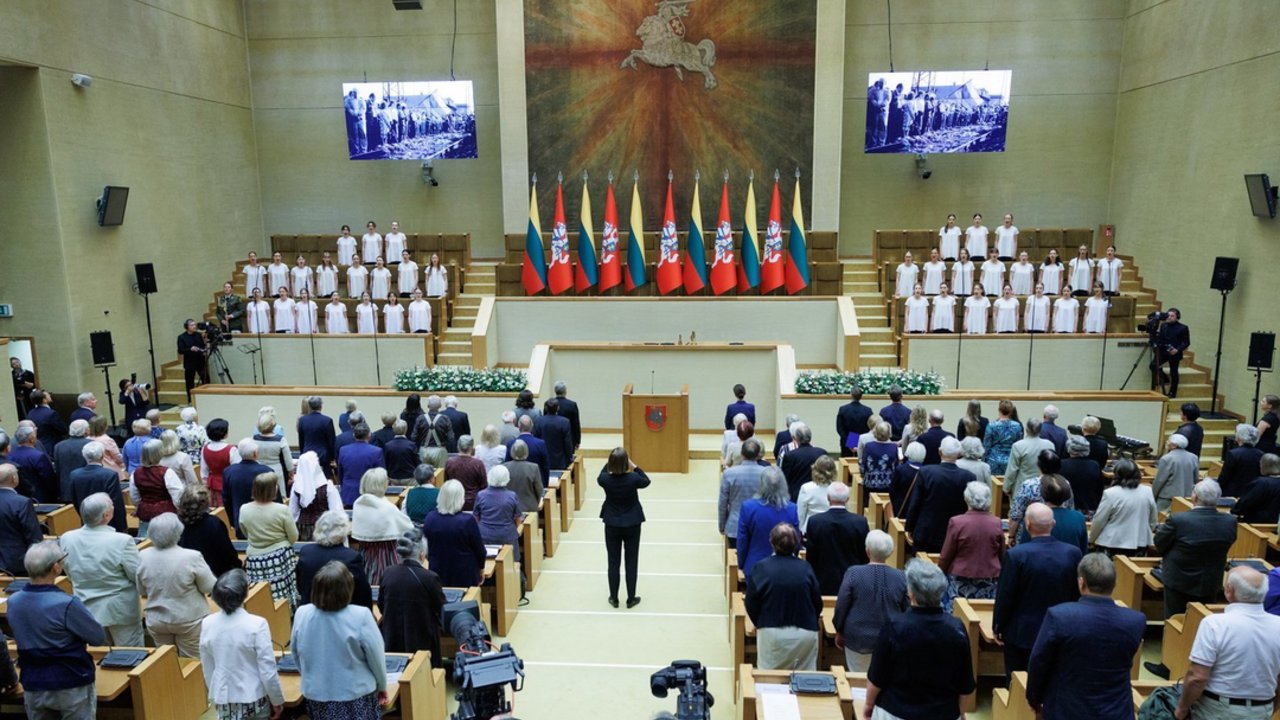 Seime paminėta Gedulo ir vilties diena: susirinko garbūs svečiai ...