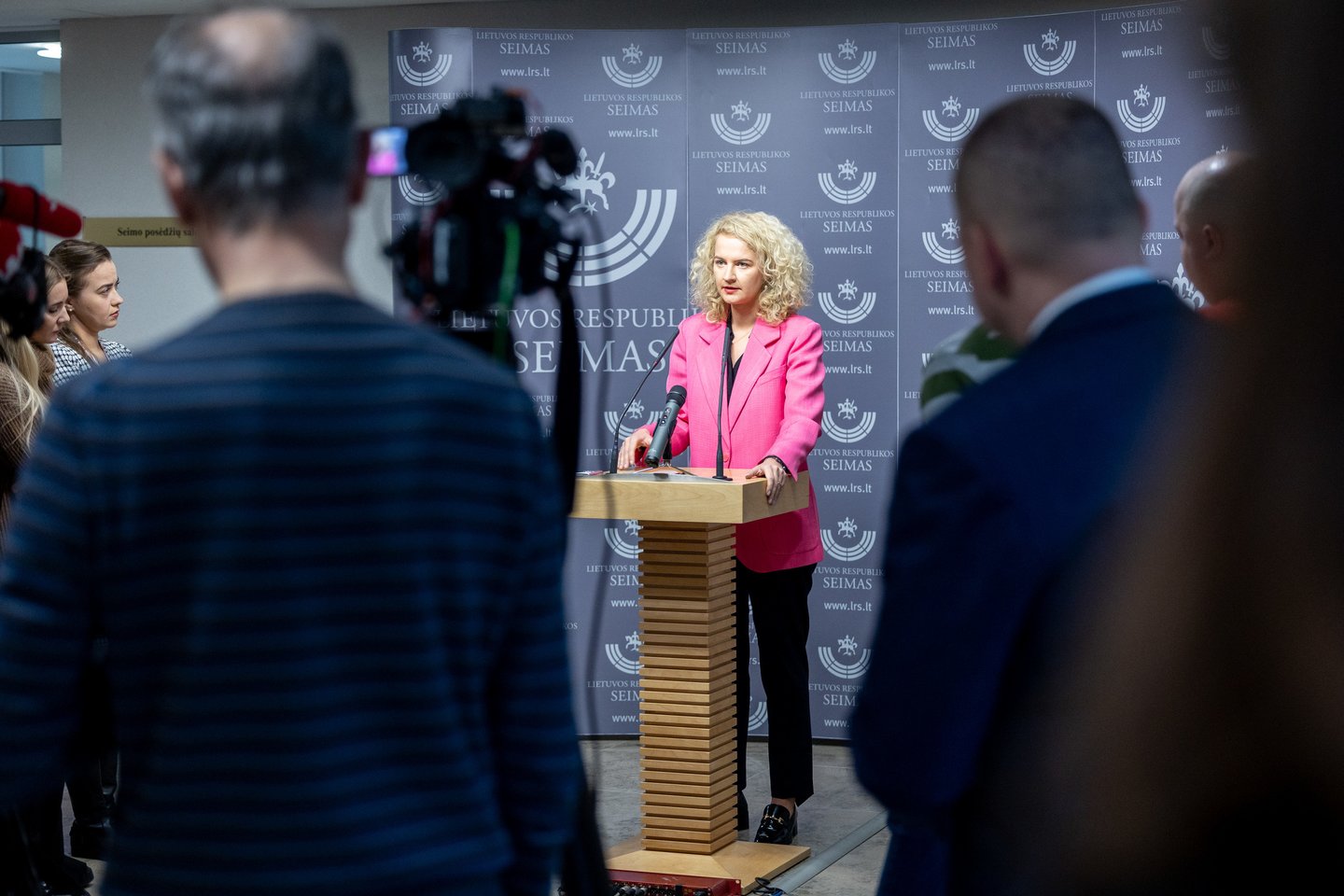 Po viešo apsižodžiavimo – nuostaba dėl I. Šimonytės bendravimo tono ir ...