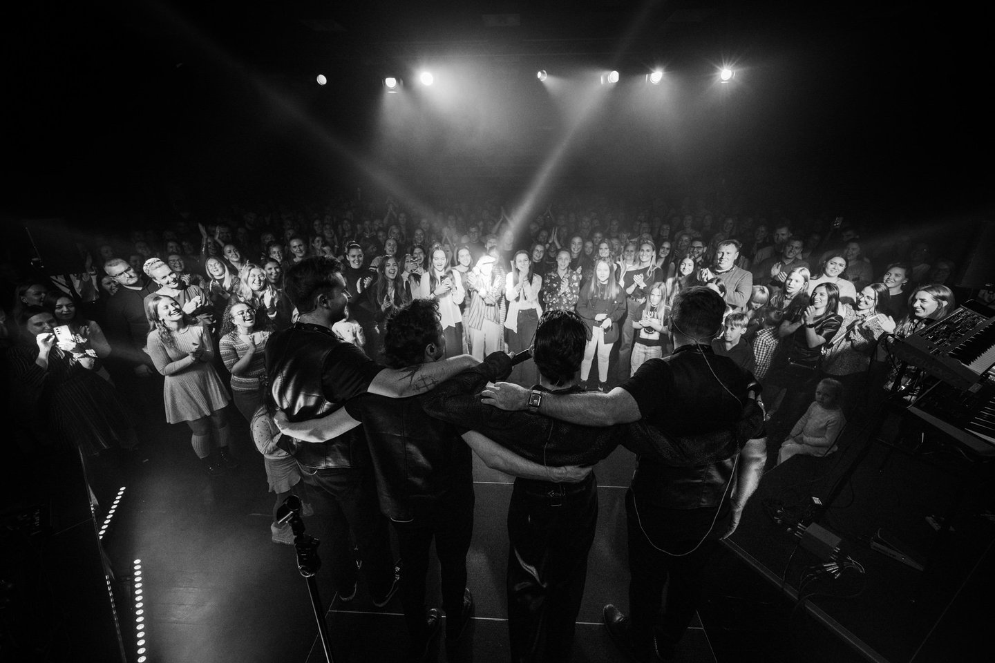 Rokas Yan apie šiuo metu vyksiantį koncertinį turą ir tai, kas laukia ...