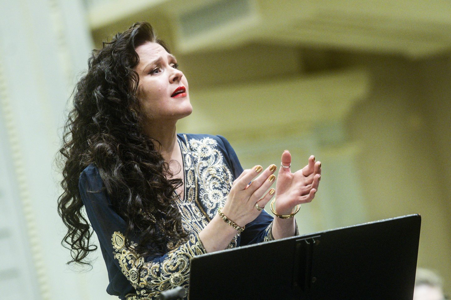 Susižadėjo žinomi operos solistai Viktorija Miškūnaitė ir Jurgis ...