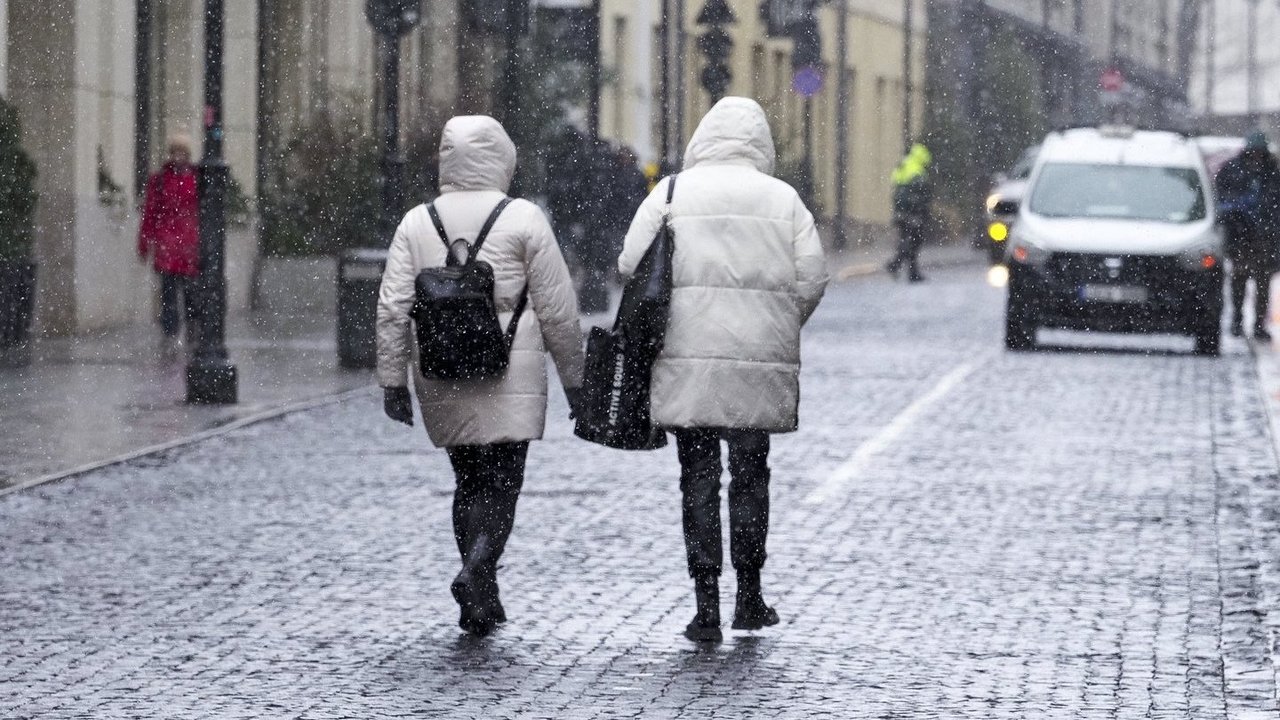 Sinoptikai: plūs vis šiltesnis oras, prognozuojamas nedidelis lietus