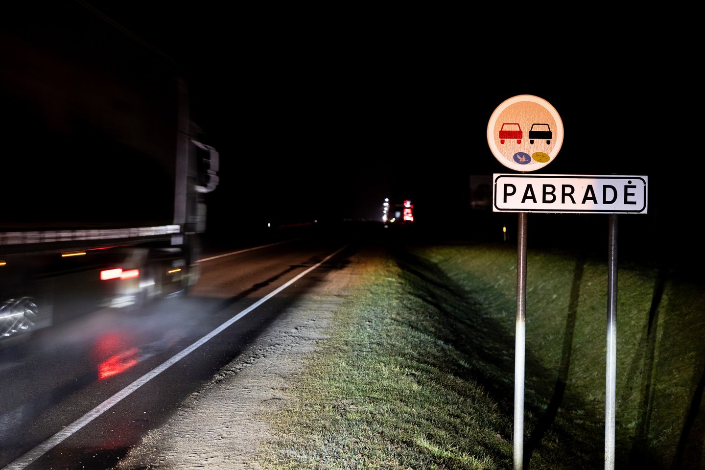 Išskirtiniuose kadruose – gelbėjimo operacija: kariuomenė pasidalijo ...