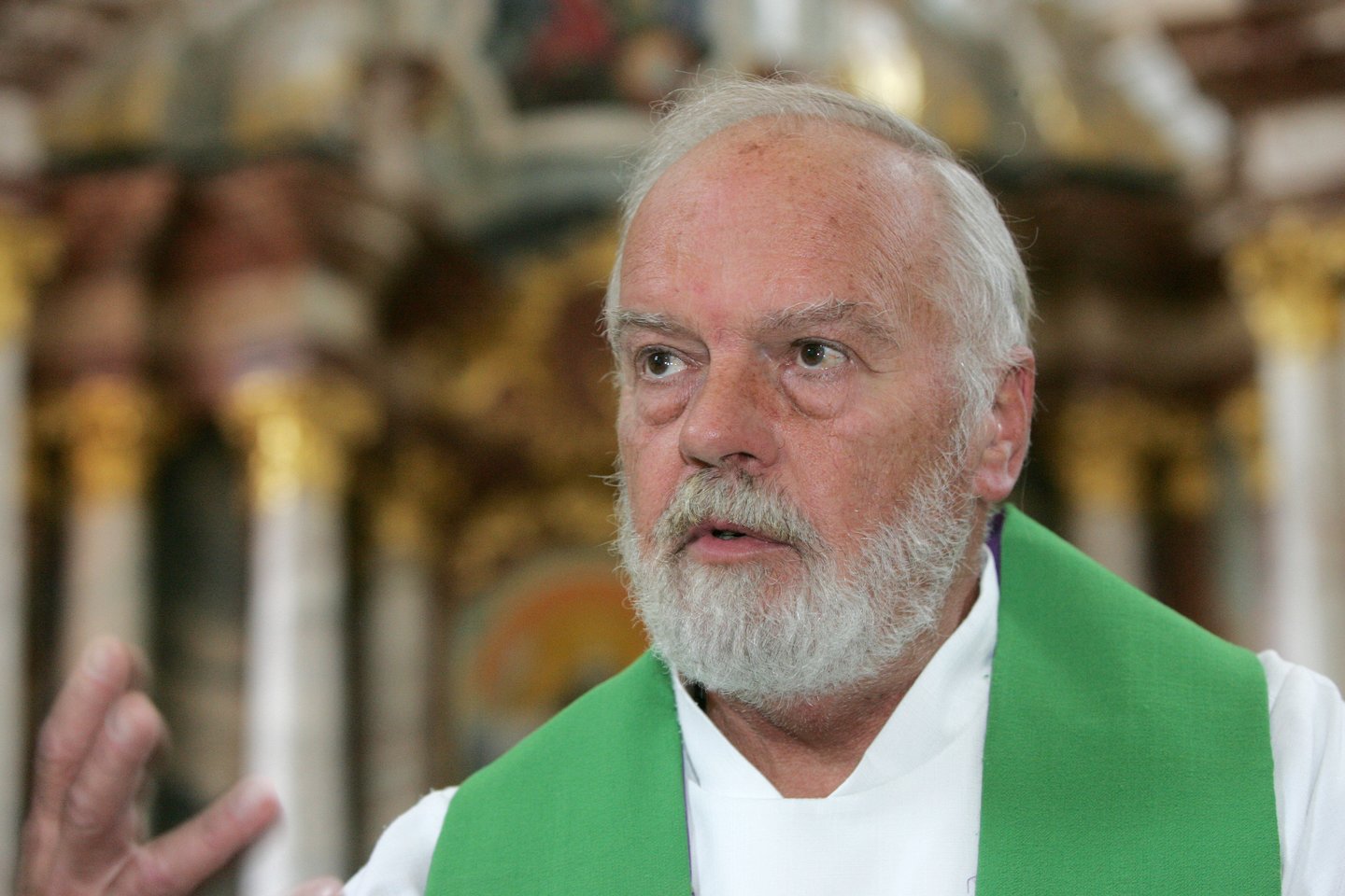 Mirė garsus Lietuvos kunigas Antanas Saulaitis