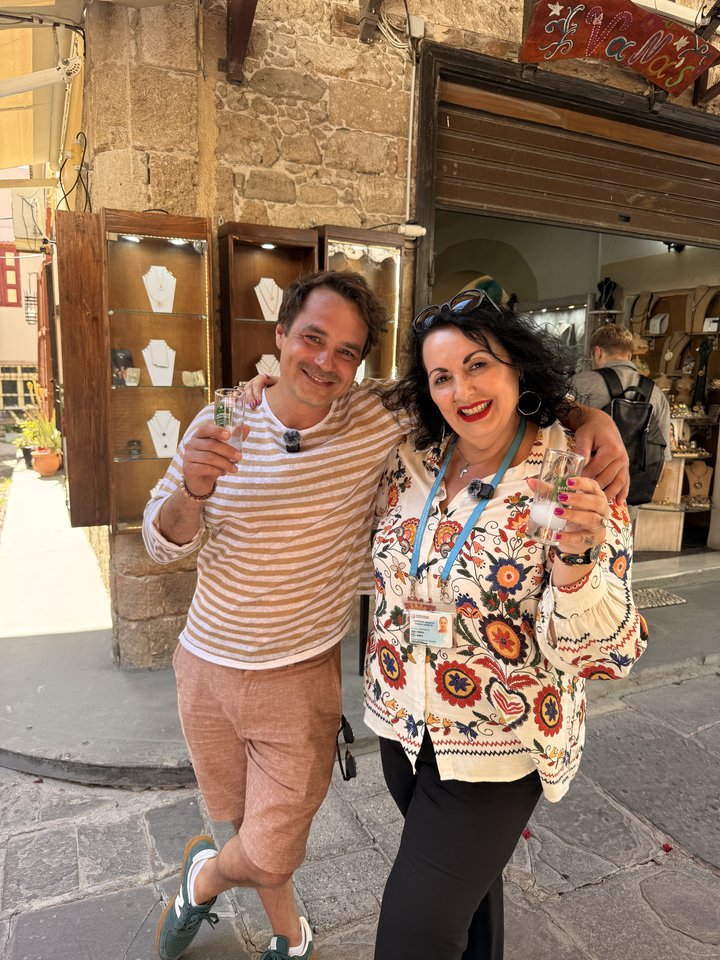 L. Pobedonoscevo savaitgalis Rodo saloje: privati vila su baseinu ir ...