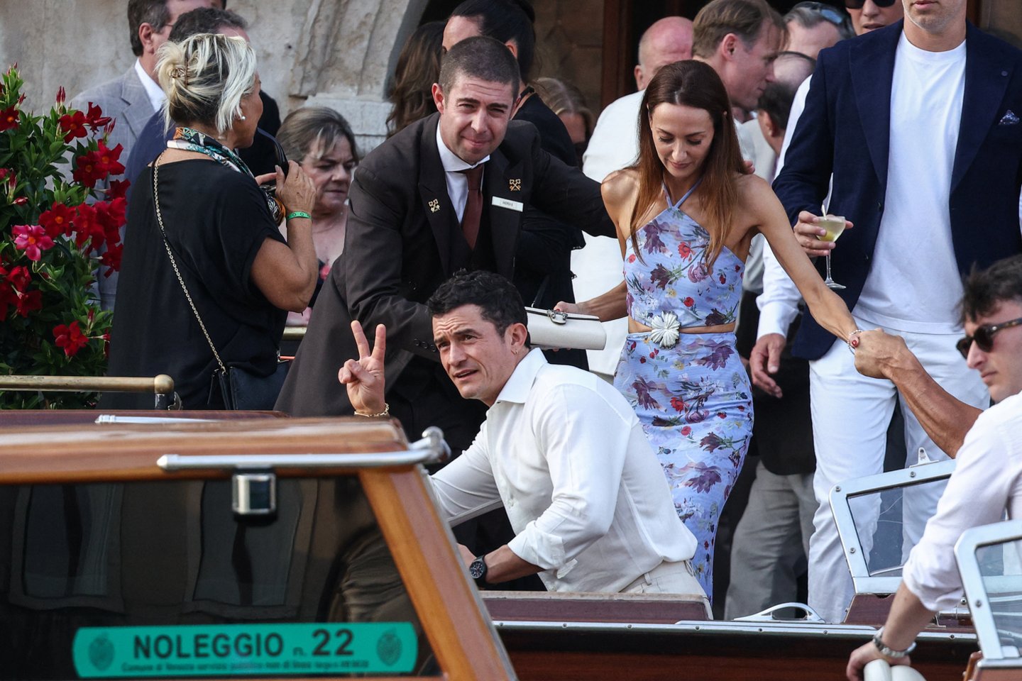 Ką tik išsiskyręs O. Bloomas prabangiose J. Bezoso vestuvėse ...