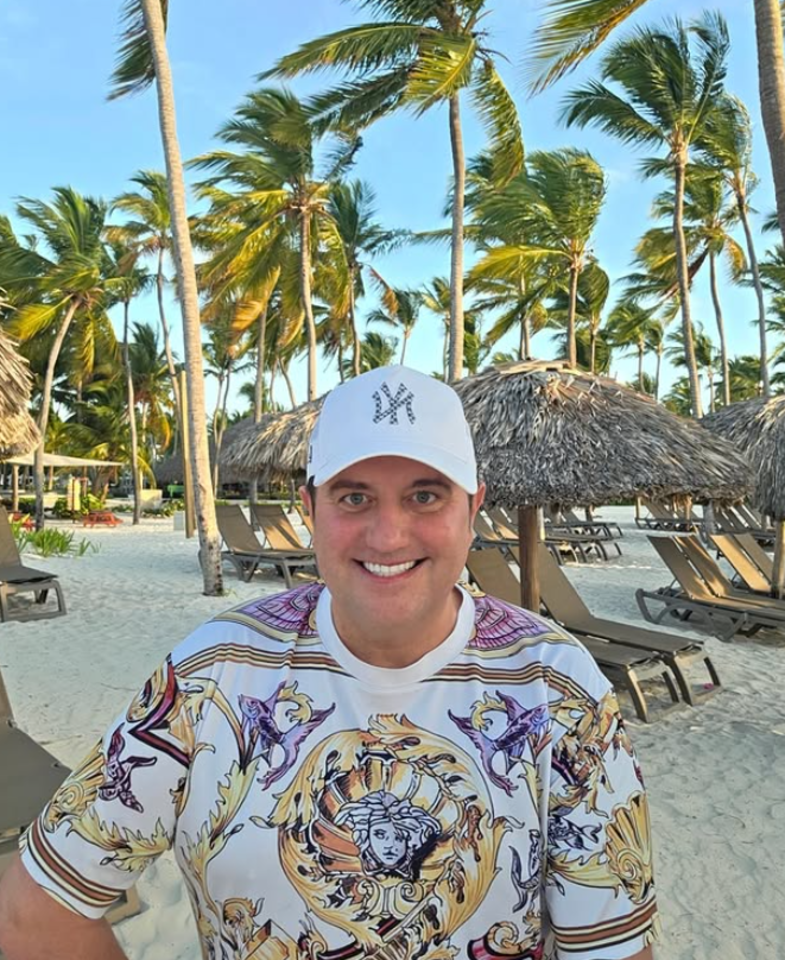 Rytis Cicinas paviešino mamos nuotrauką: jos rankose – sūnaus dovanota ...