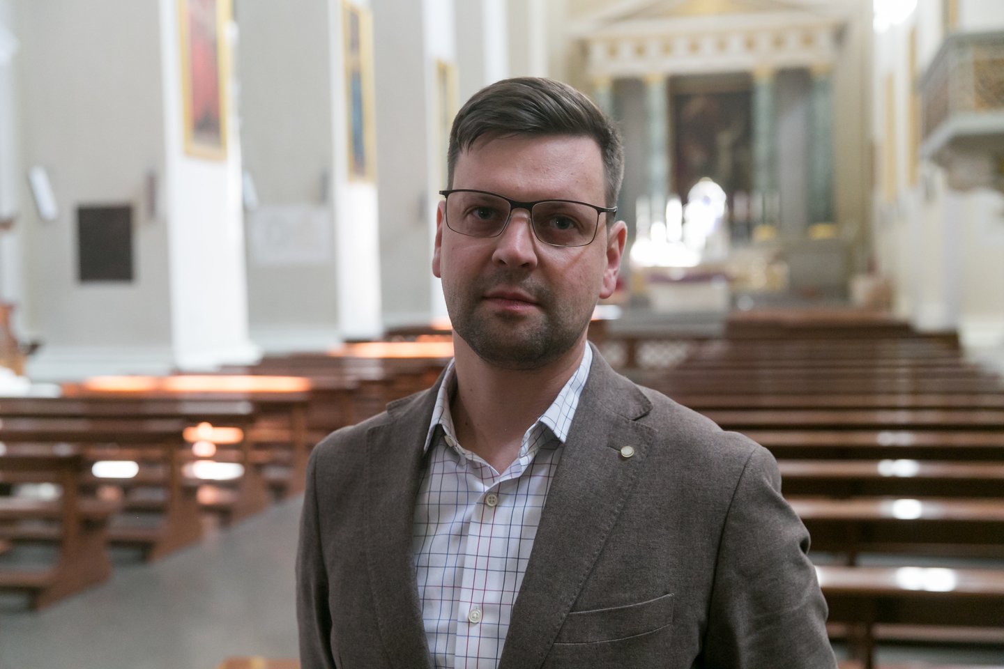 „Prieš valstybę įvyko sąmokslas“: valdovų lobį priglobusiai Bažnyčiai ...