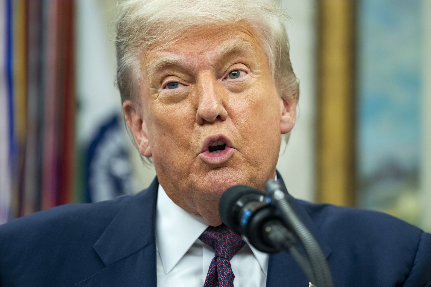 CNN konstatuoja: D. Trumpo ir V. Putino susitikimas – lėtas Ukrainos pralaimėjimas