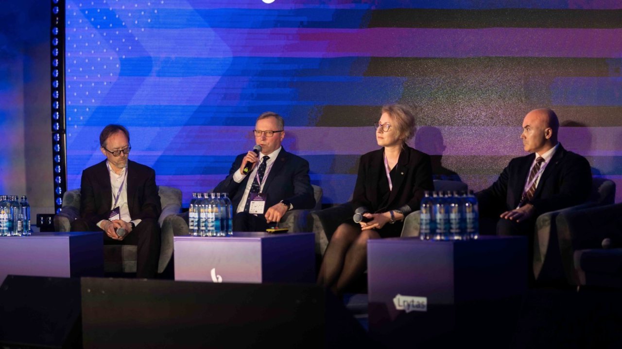 Verslas tarp karo ir augimo: regionai gali išlošti